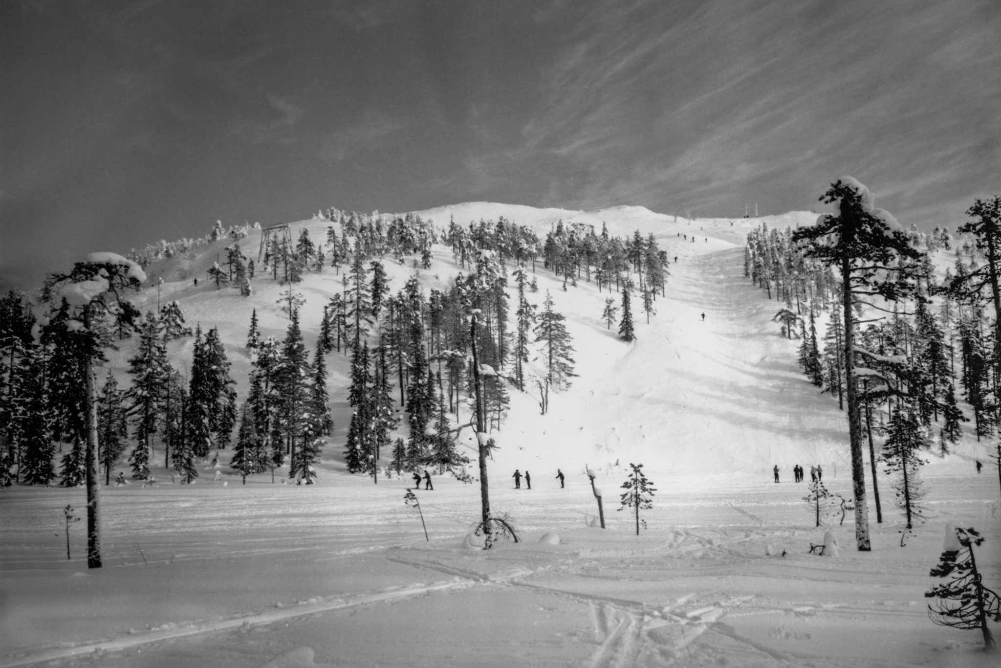 Talvimatkailun historia - Karhuntassu